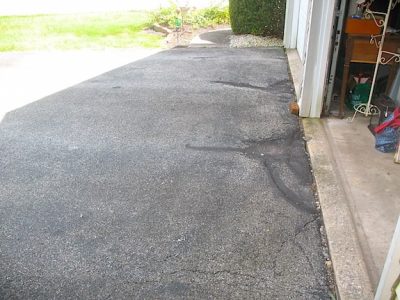 Blacktop Driveway Crack Filler